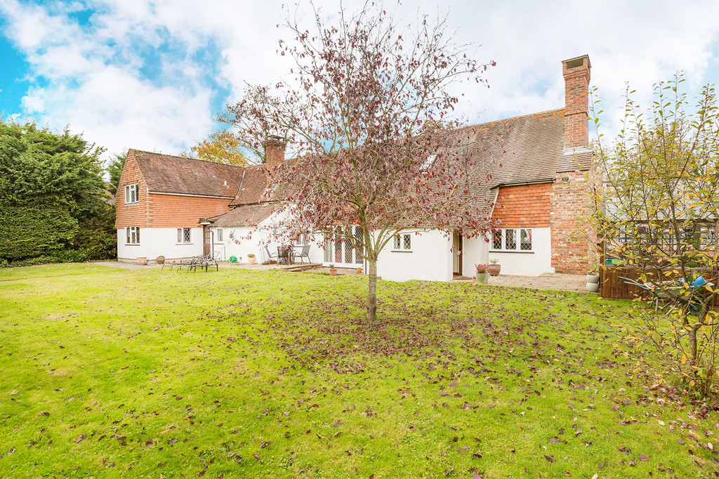 Smallfield Road, Horley - 13628 - Move Revolution