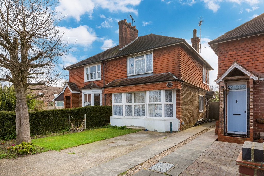 London Road, Sayers Common - 14203 - Move Revolution