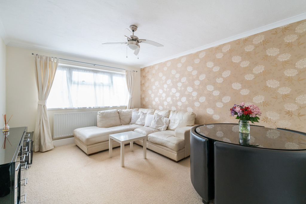 Farningham Road, Caterham - 14917 - Move Revolution