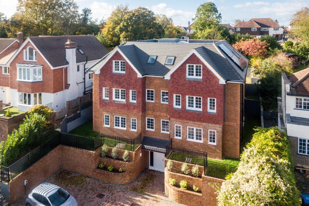 Coombe House-1 - Move Revolution