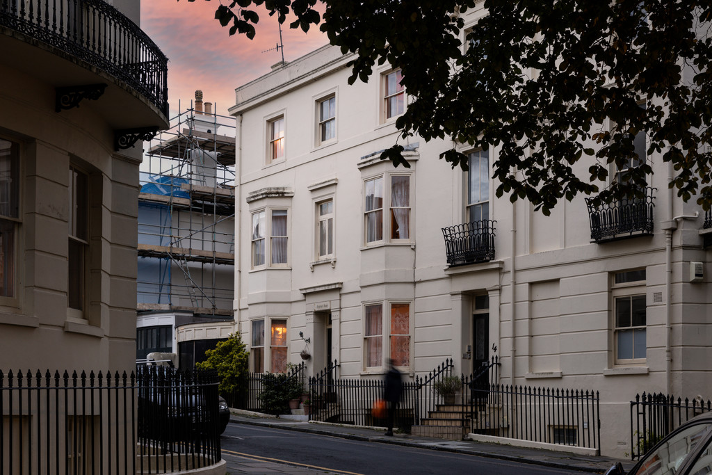 Presenting Brighton House - Move Revolution