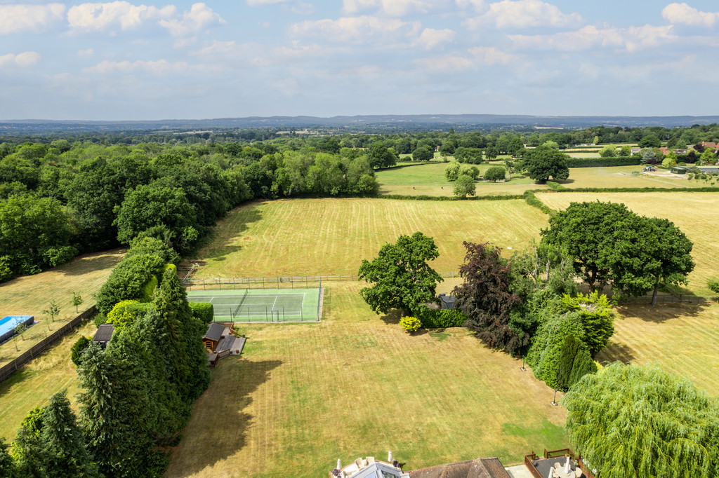 Exclusively Move Revolution Introduces Charwin - Move Revolution