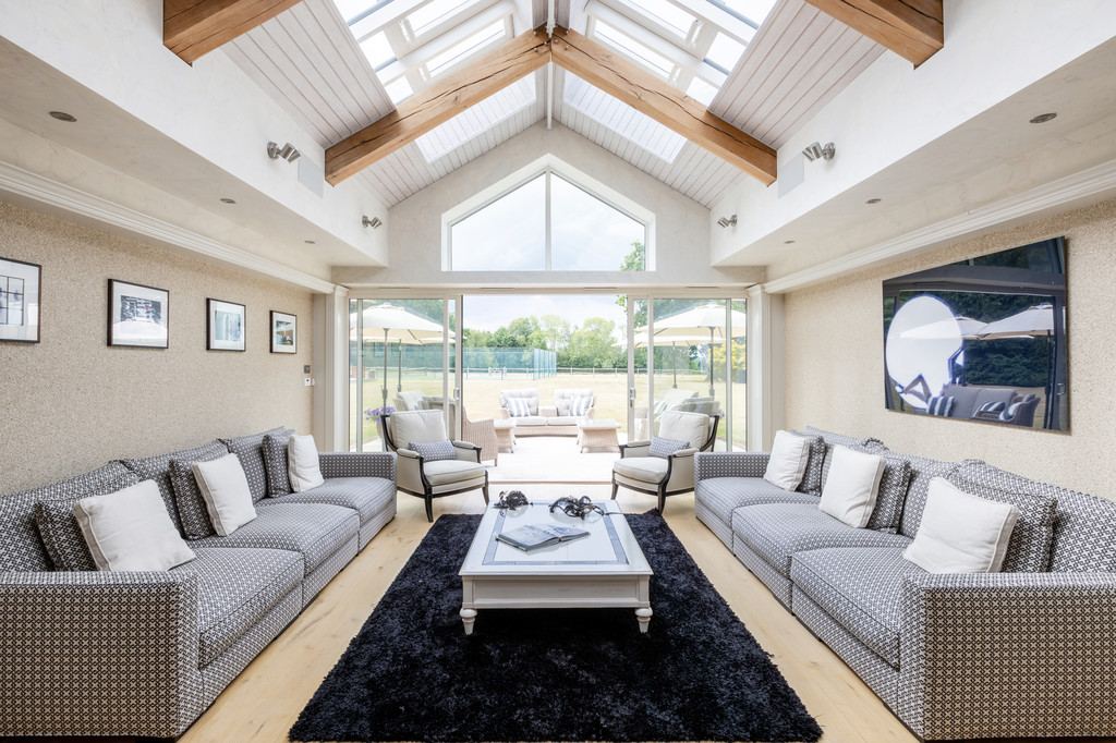 Exclusively Move Revolution Introduces Charwin - Move Revolution