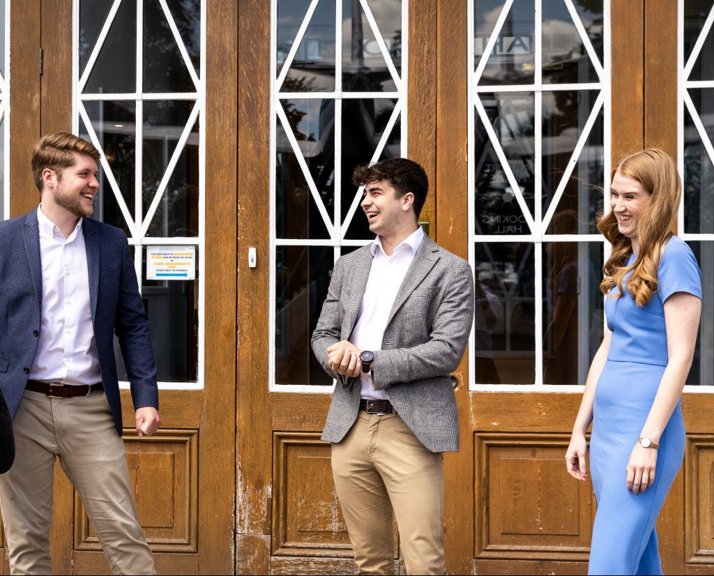 Meet the team - Move Revolution